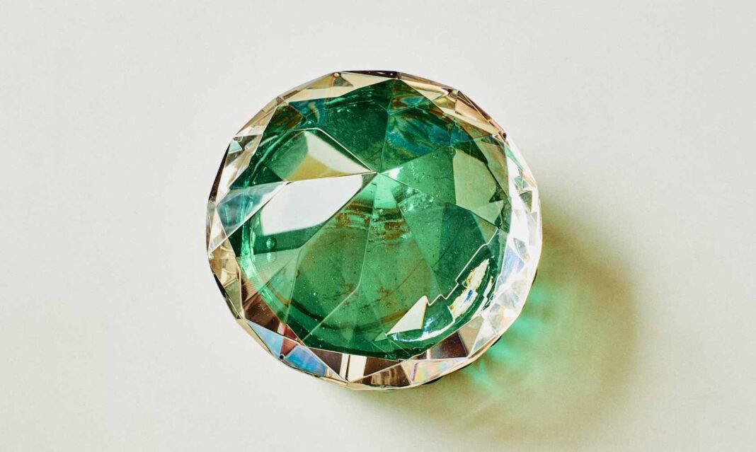 How Artificial Diamonds Are Made? - Tech BSB